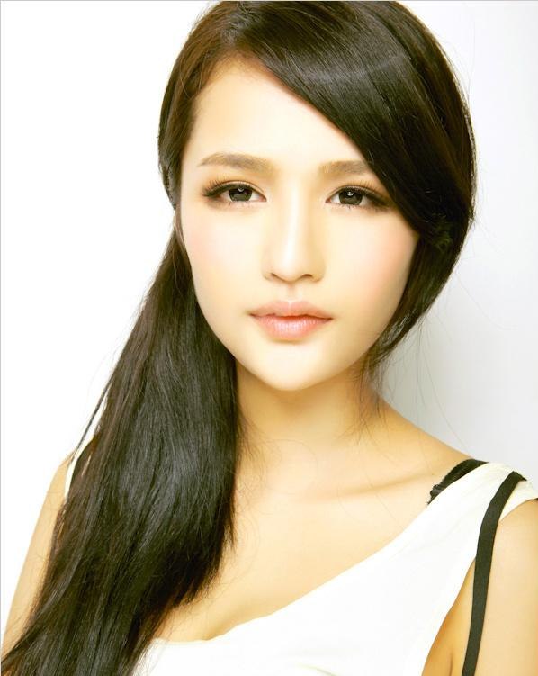 Doris Yan Yi - Chinese Sirens