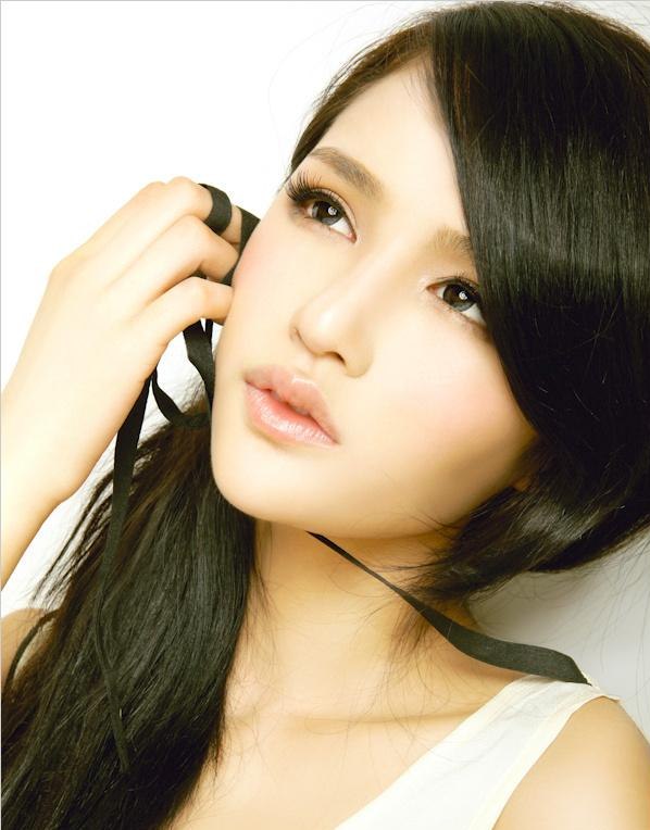 Doris Yan Yi - Chinese Sirens