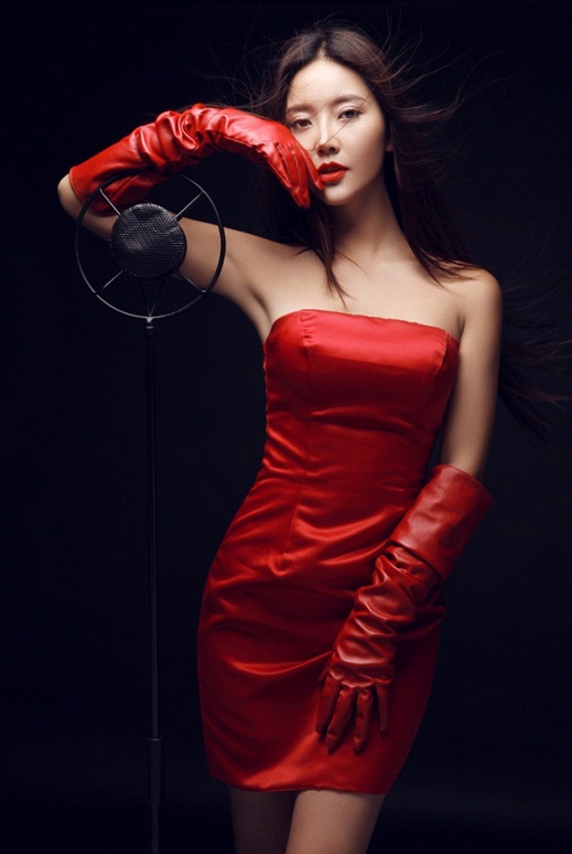 Zhao Yu Fei 赵雨菲 is a young and beautiful Chinese model from Chengdu