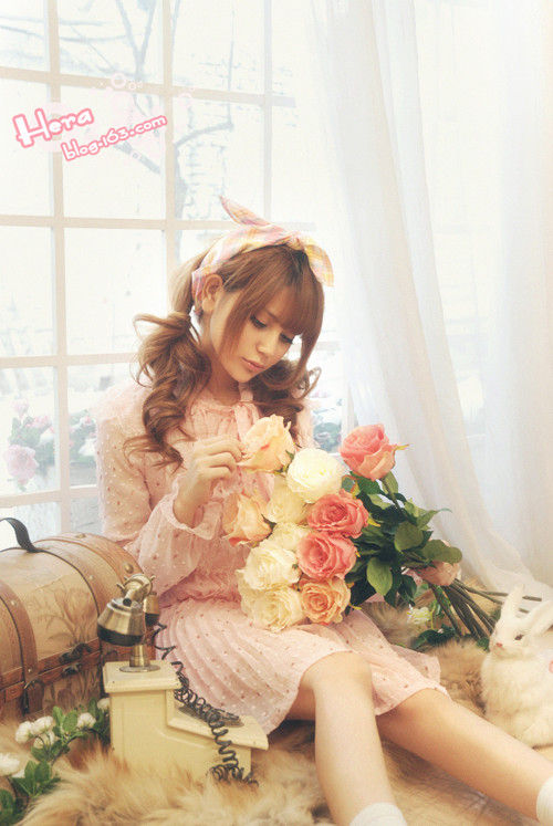 He Xiao Miao 何小苗 - Chinese Sirens