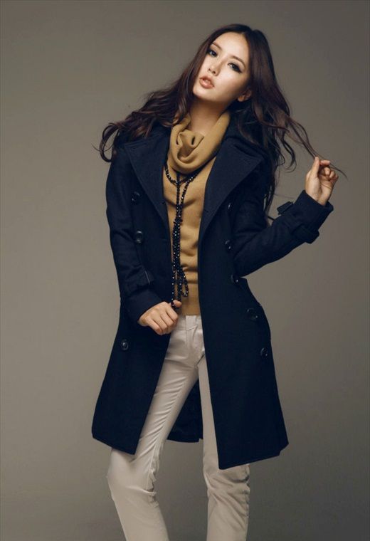 Zhao Yu Fei 赵雨菲 is a young and beautiful Chinese model from Chengdu