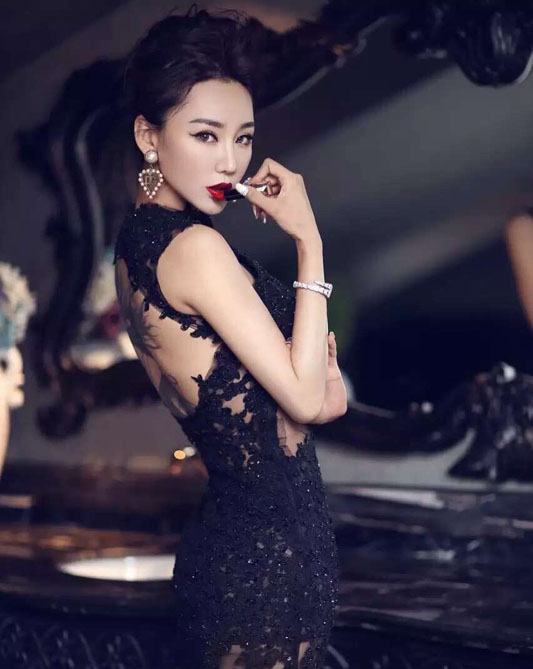 Jin Mei Xin ( 金美辛) - popular Korean Chinese Model and Internet beauty