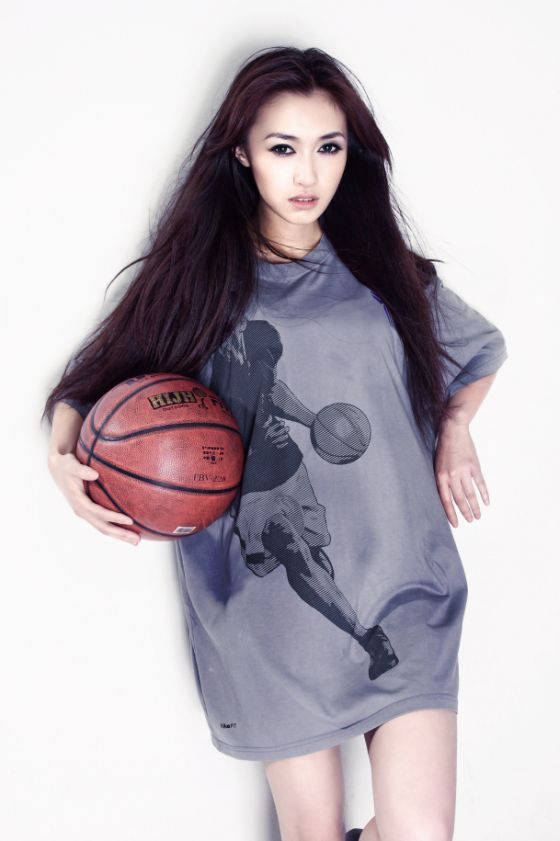 Shi Liu Yi 施柳屹 - Chinese Sirens